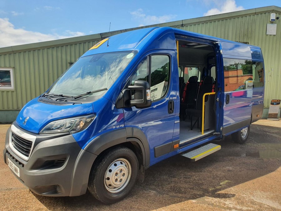 Used peugeot boxer wheelchair access minibus, Used peugeot boxer minibus